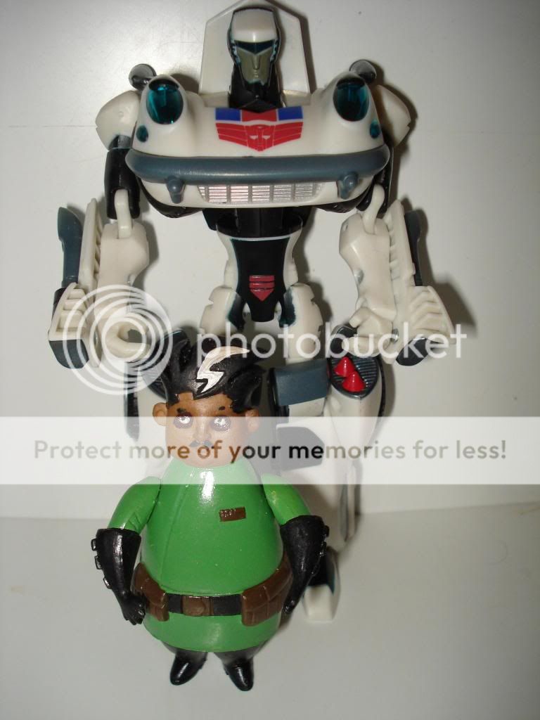 IMPOSSIBLE TOYS Fanzone, Sumdac, Sari | TFW2005 - The 2005 Boards