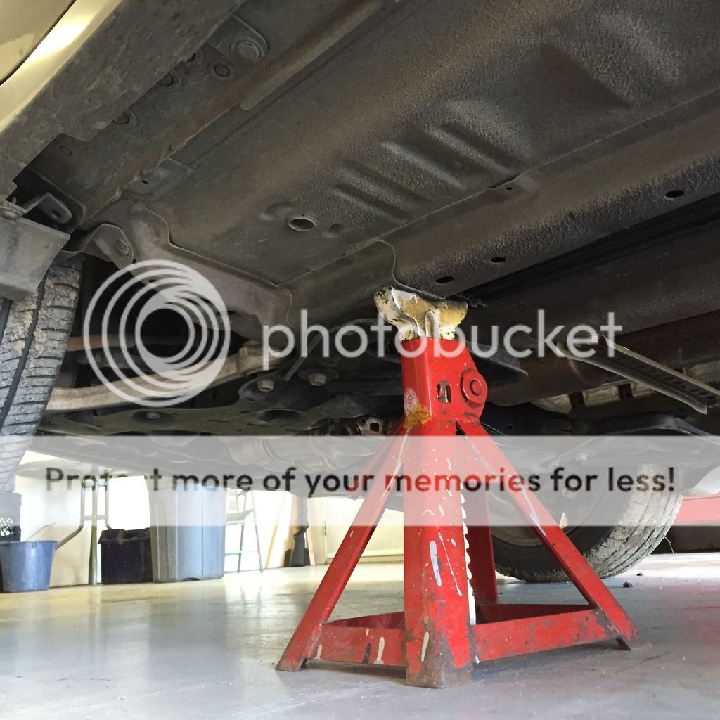 Jacking up car with floor jack | The Nissan Club